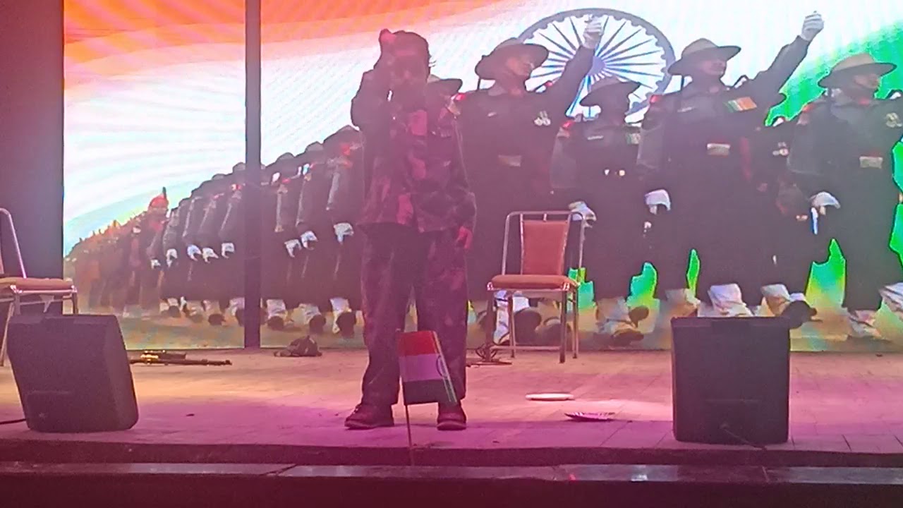 Commando dance by six year baby - YouTube