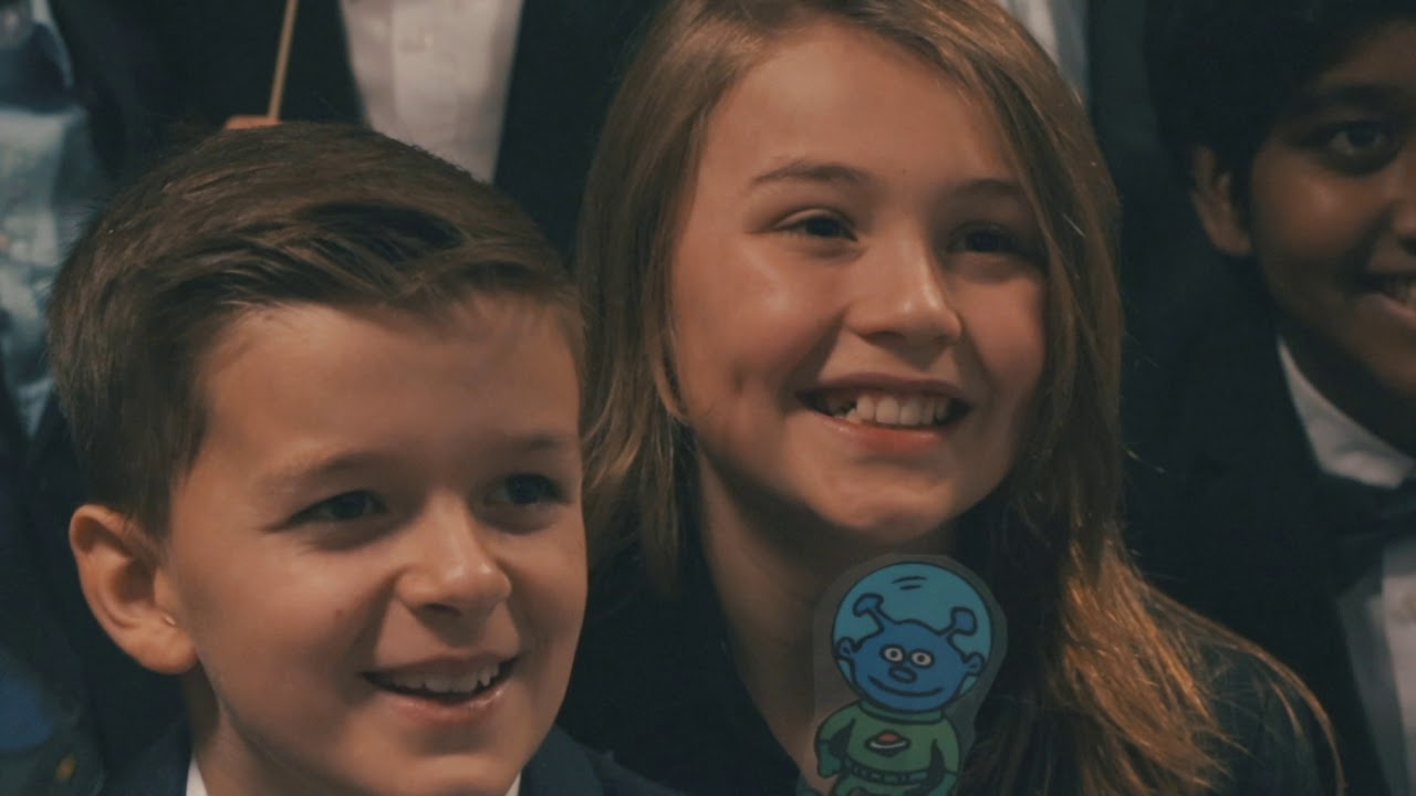 ISS Middle School Winter Dance - YouTube