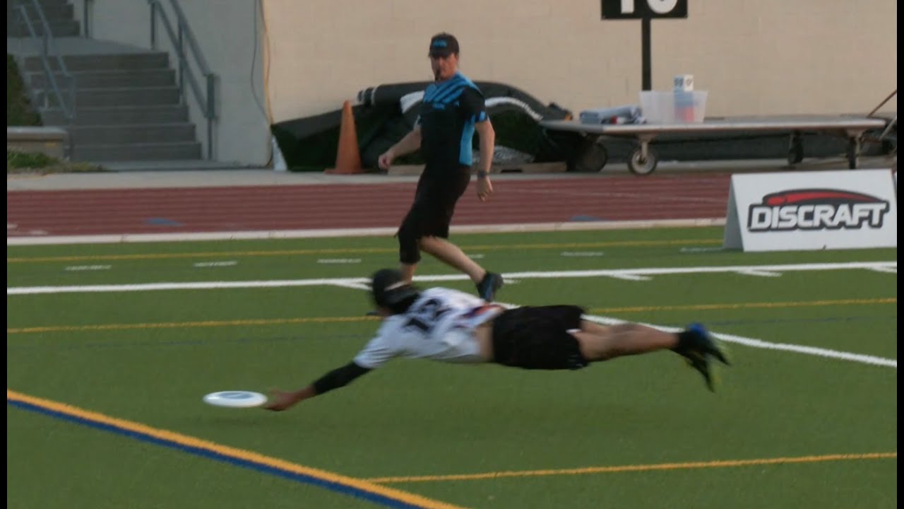 Matt Smith Full Extension Layout Goal - YouTube