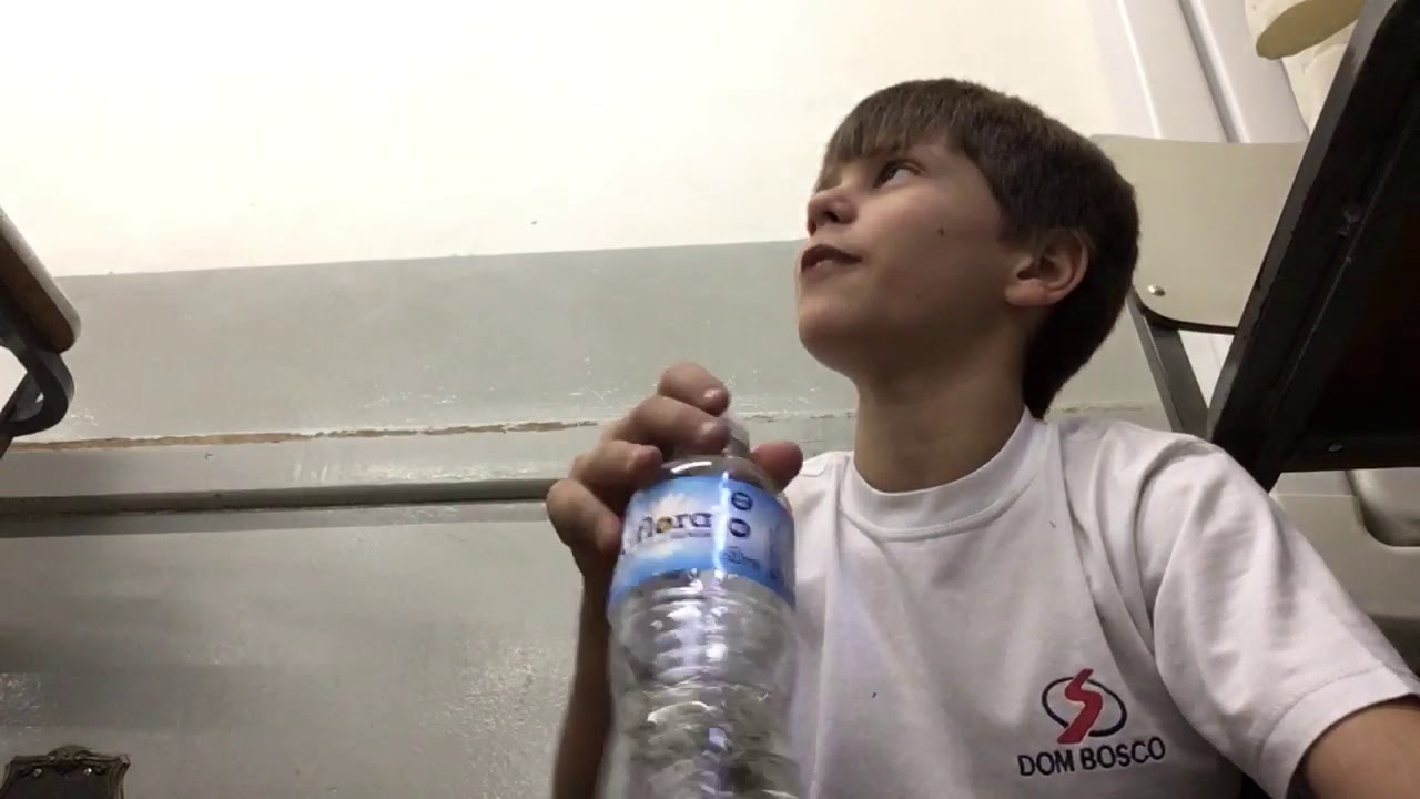 Desafio da garrafa - YouTube