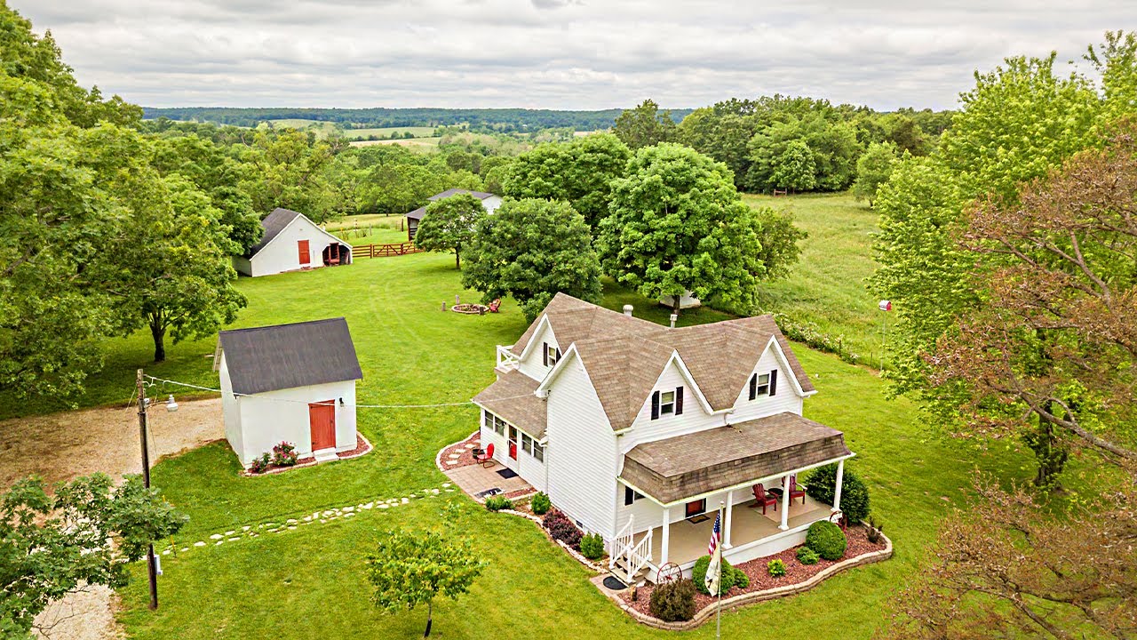 Beautiful Farm In St. James, Missouri - YouTube