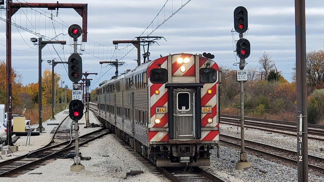 Misc. Action Along the IC in the Chicagoland Region 10-17-22 - YouTube
