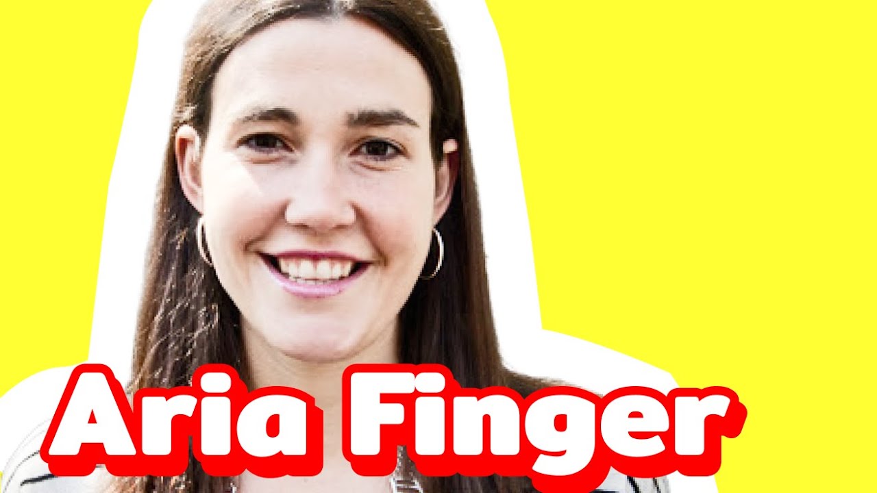 Aria Finger - Chief of Staff to Reid Hoffman - YouTube