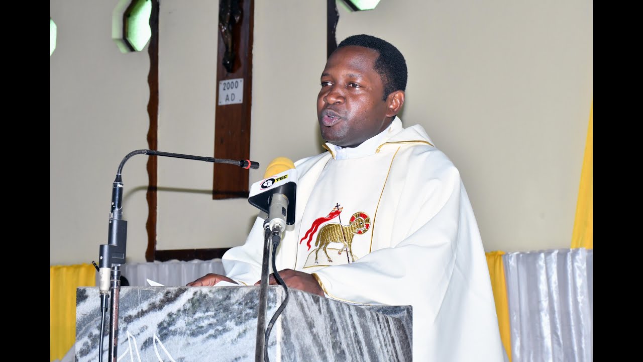 PADRE YONA TARIMO..KUTOKA KIJIJI CHA WAVUVI MPAKA KUWA PADRE WA JIMBO ...