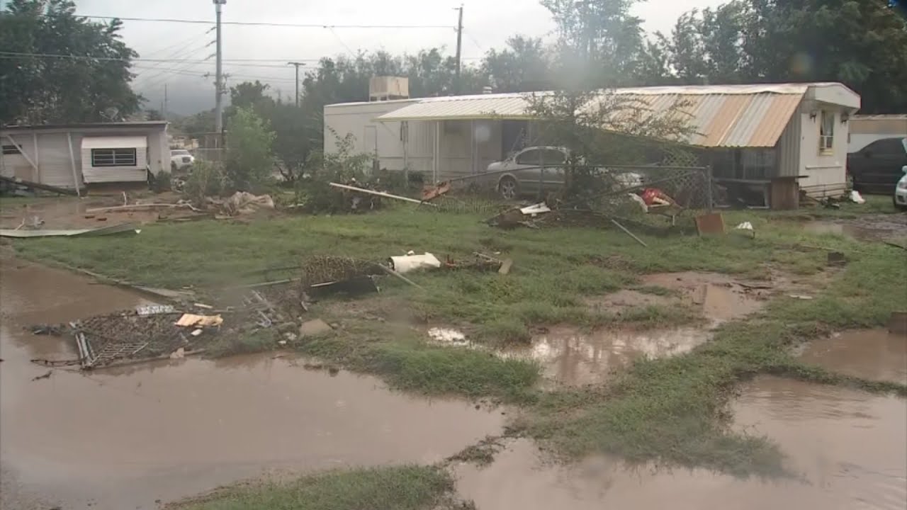 Flash flood damages mobile home community near Globe - YouTube