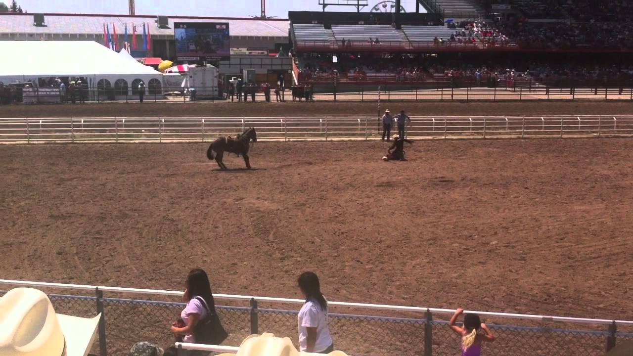 Trey Calf Roping Cheyenne Frontier Days - YouTube