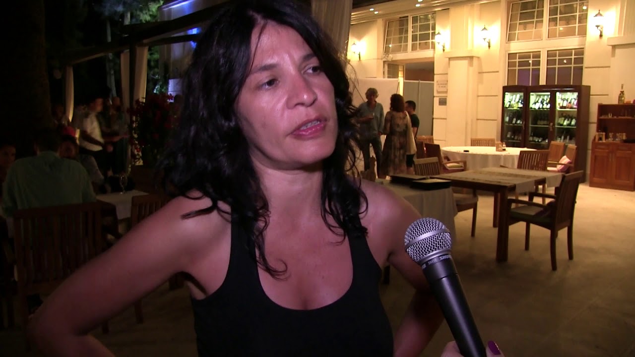 32. FFHN-MFF - YouTube