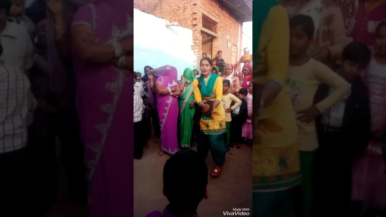 Desi ladki ka dance - YouTube