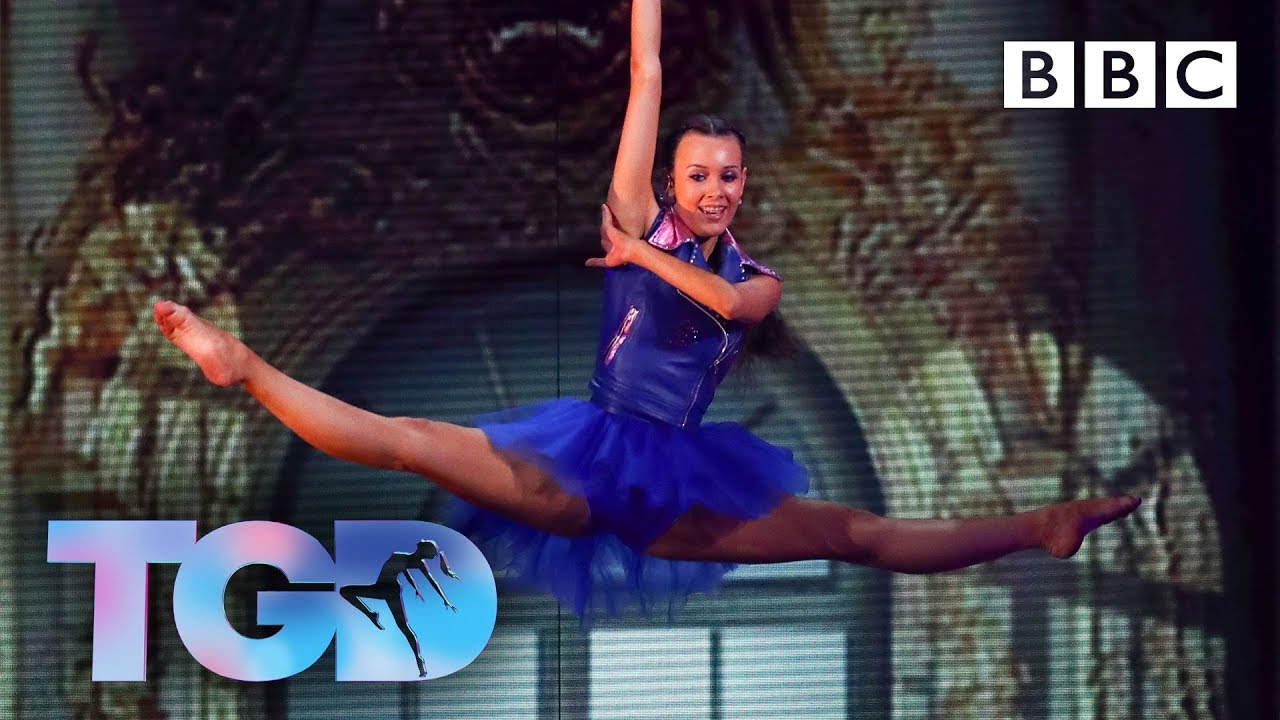 Fierce Ellie wows Matthew in chandeliers challenge - The Greatest ...