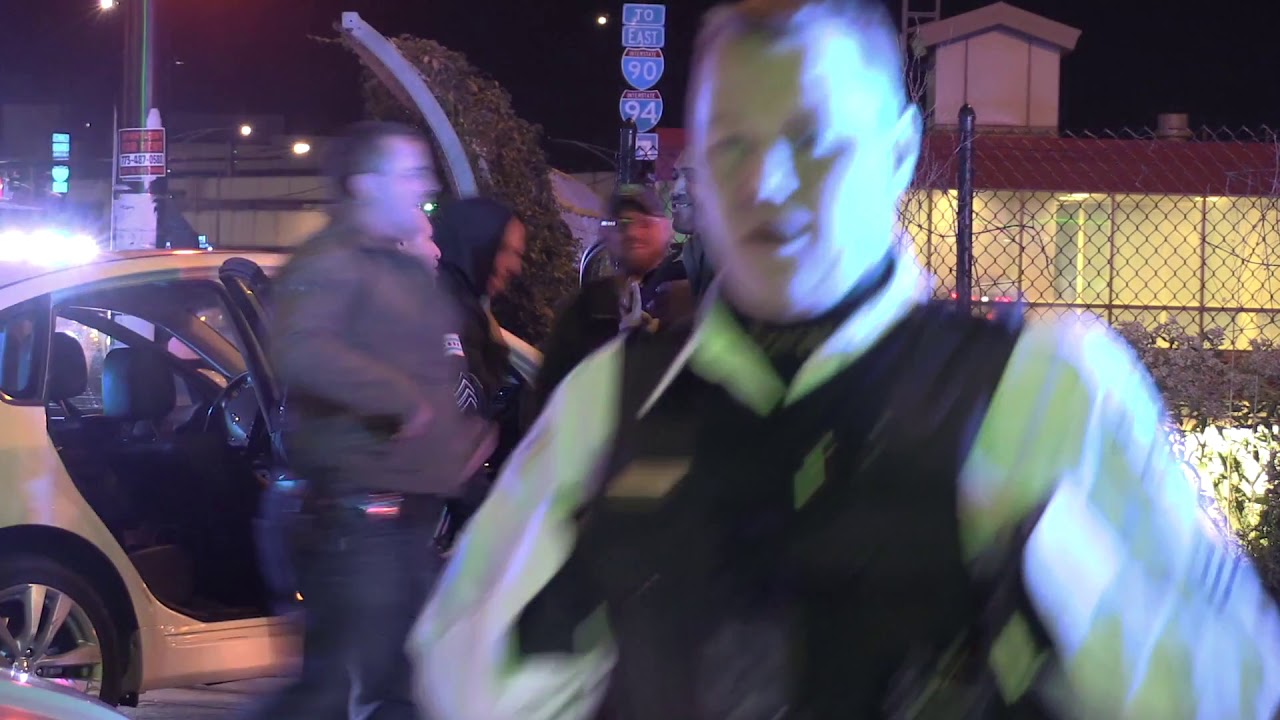 Police Chase Suspects on Dan Ryan - YouTube