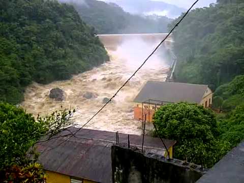 Represa Comerio 13 septiembre 2011 - YouTube