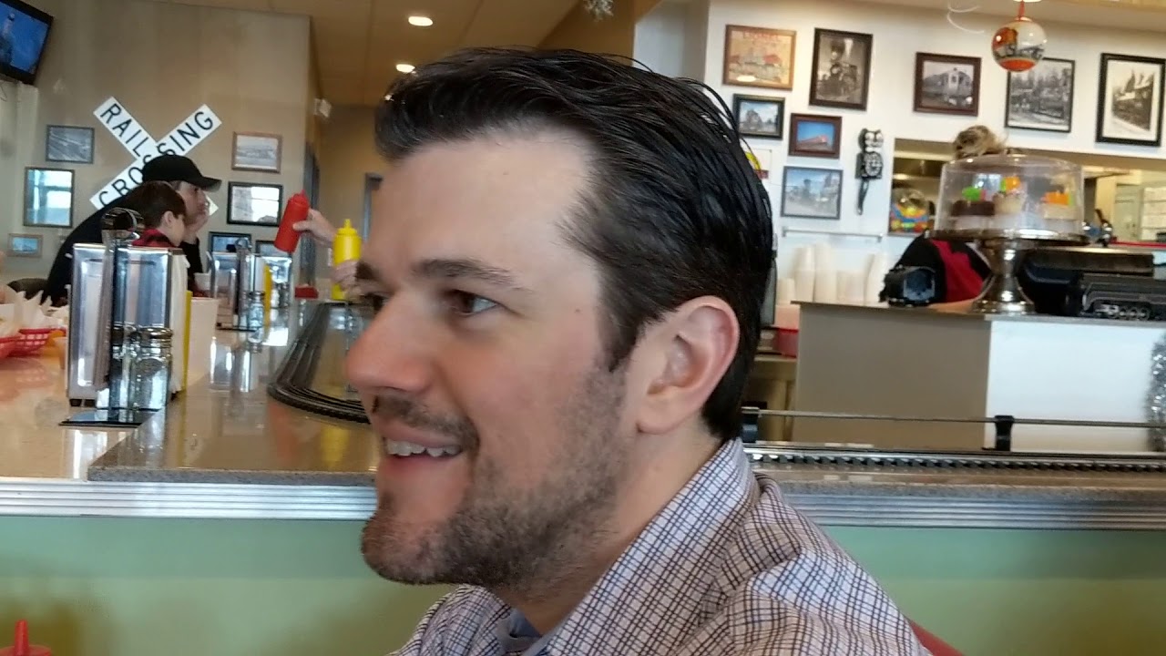 2Toots restaurant two - YouTube