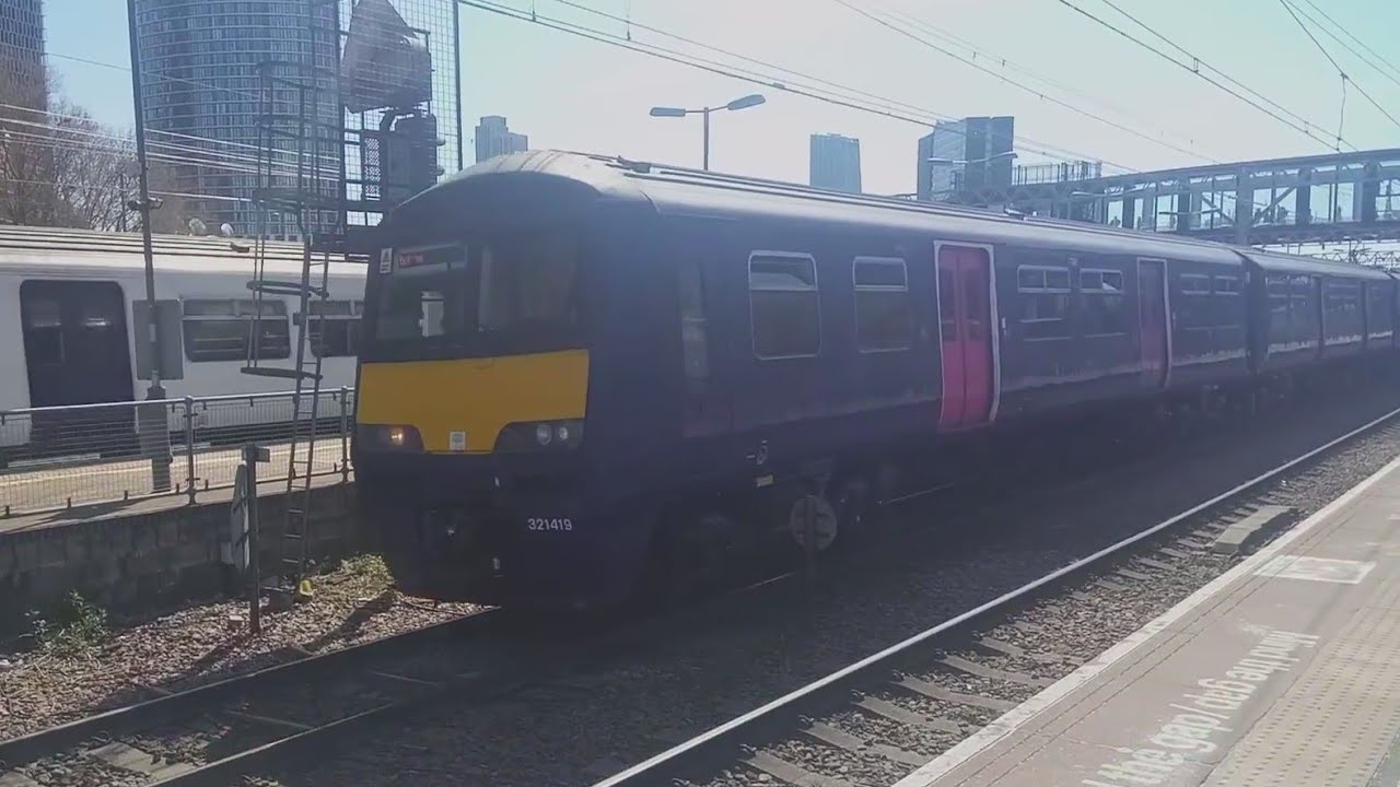 Class 321 Dusty Bin Ride | London Liverpool Street to Stratford - YouTube