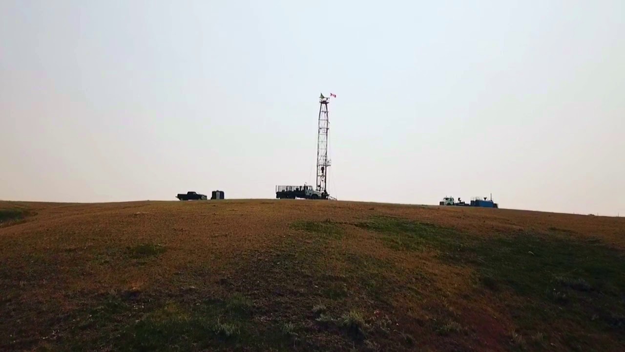 Rig#10 service rigging right on the South Saskatchewan river hills ...