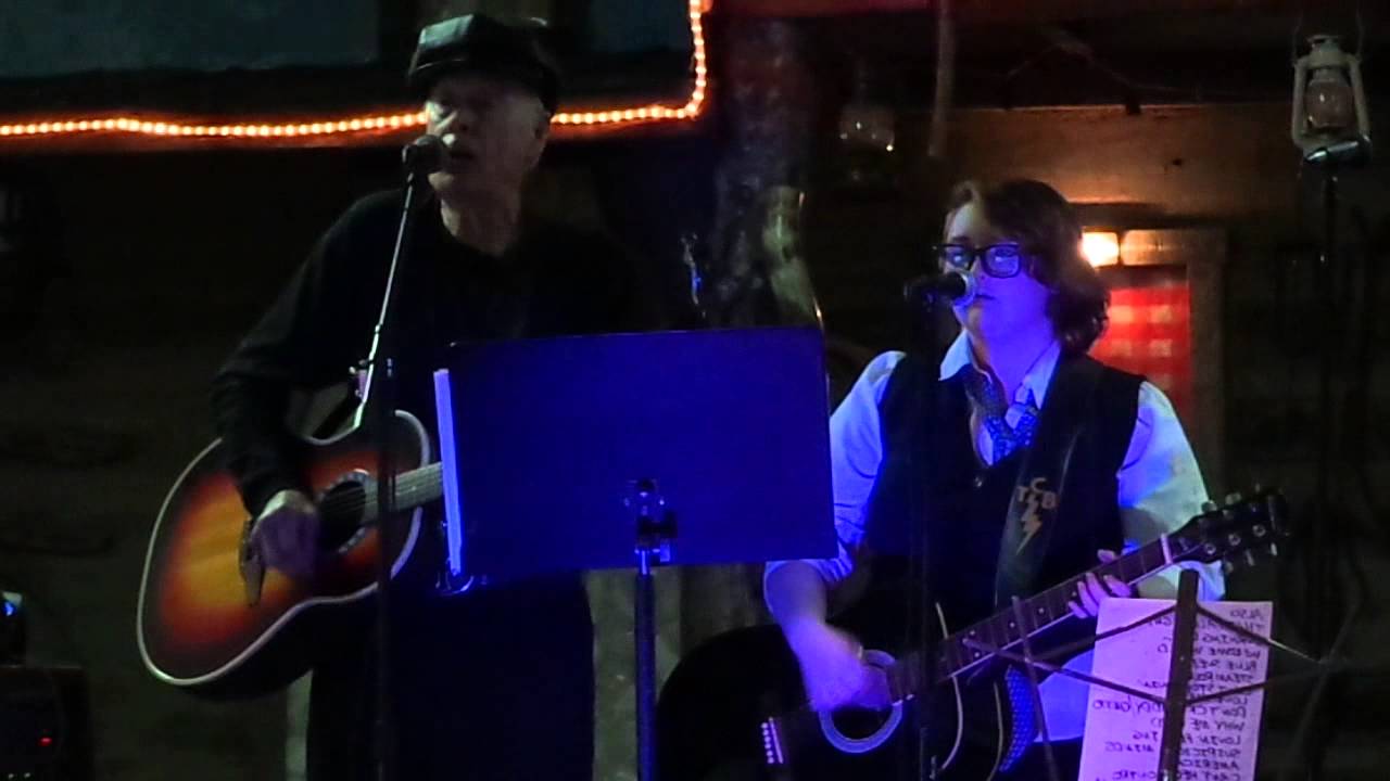 Rodney Sykes & Felicity Odyl Lee Sings Yakety Yak - YouTube