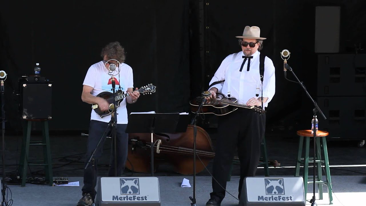 Sam Bush & Jerry Douglas - Steam Powered Aereo Plane (Merlefest 2015 ...