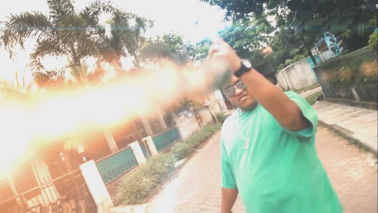 SHORT FILM - The Weapon Hand - Ep. 1 (Widescreen Version) - YouTube