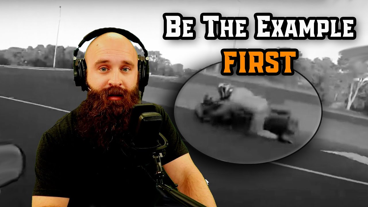 the worst motorcycle crash I've seen - YouTube