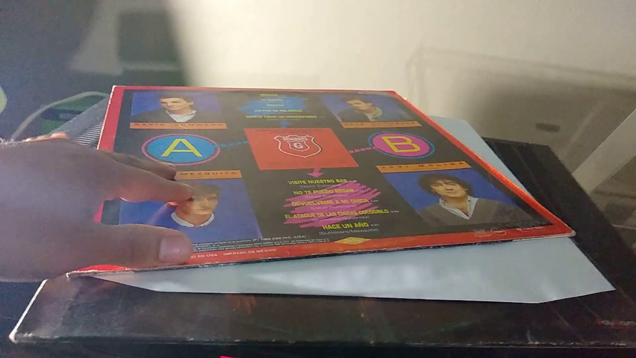 Disco de vinyl pandeado, ondulado o doblado - YouTube