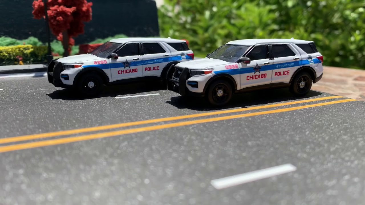 GreenLight 1/64 May 2020 Custom Builds - Chicago Police & More - YouTube