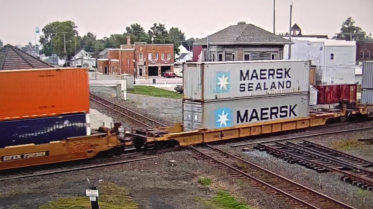 CSX 3016, CSX 5437 Container double stack - YouTube