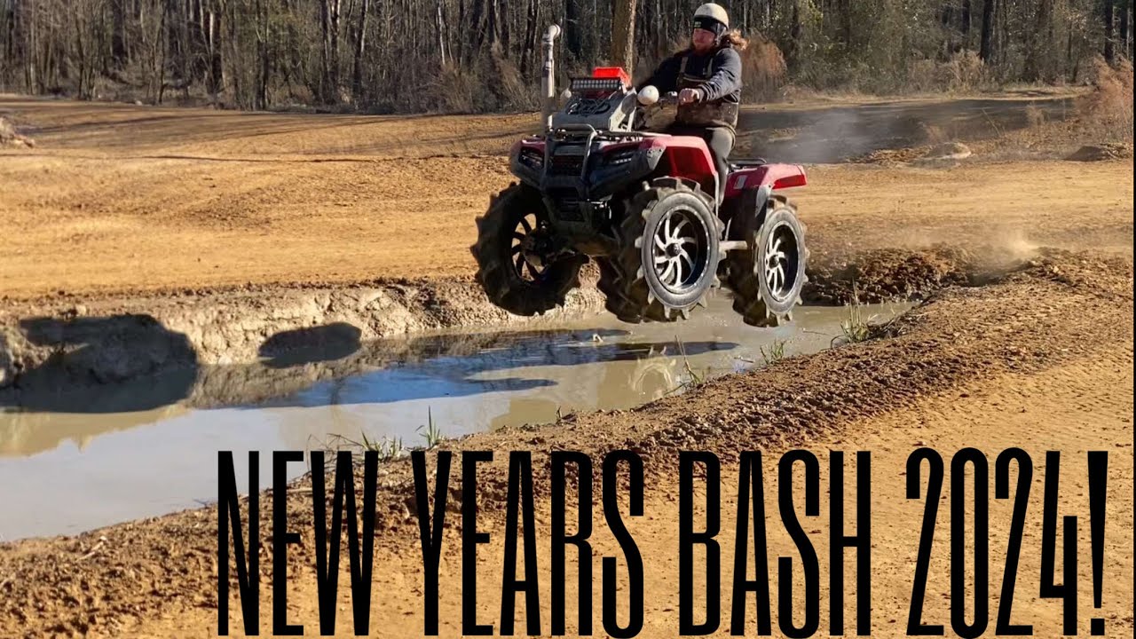 NEW YEARS BASH AT BUSCO BEACH! - YouTube