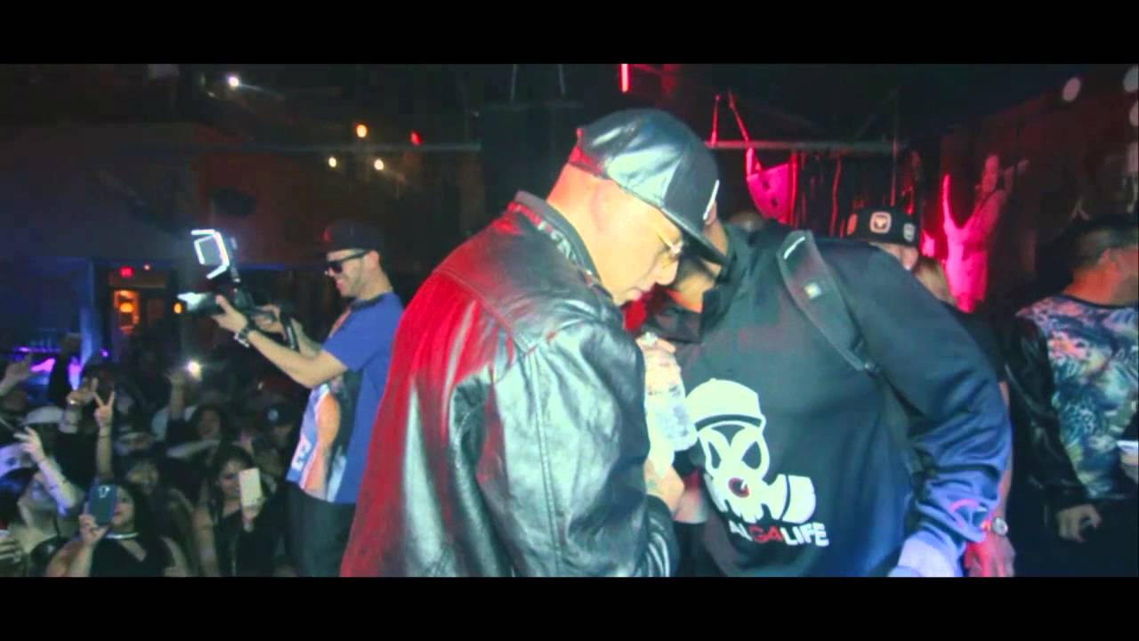 Ñengo Flow (Live Performance) At Centro Night Club Lawrence, MA - YouTube