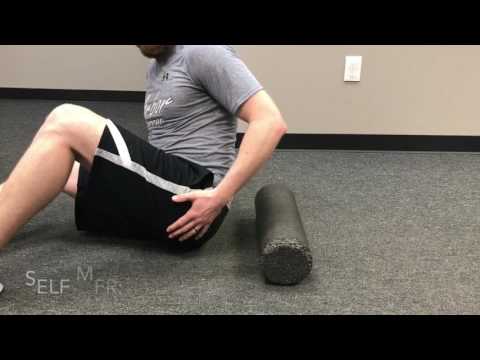 Best Way to Foam Roll the IT Band - YouTube