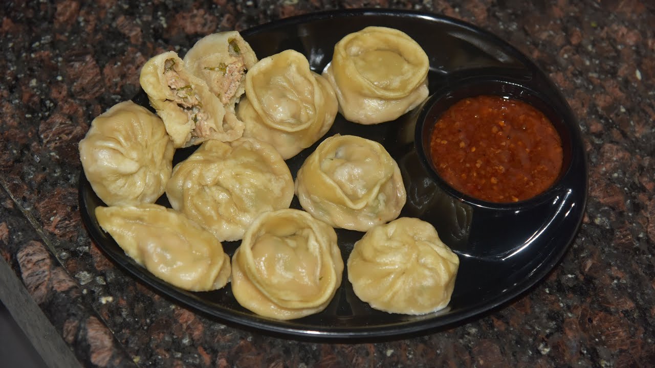 Cheesy Chicken Momos | How to make cheesy chicken momos | Ghar pe banai ...