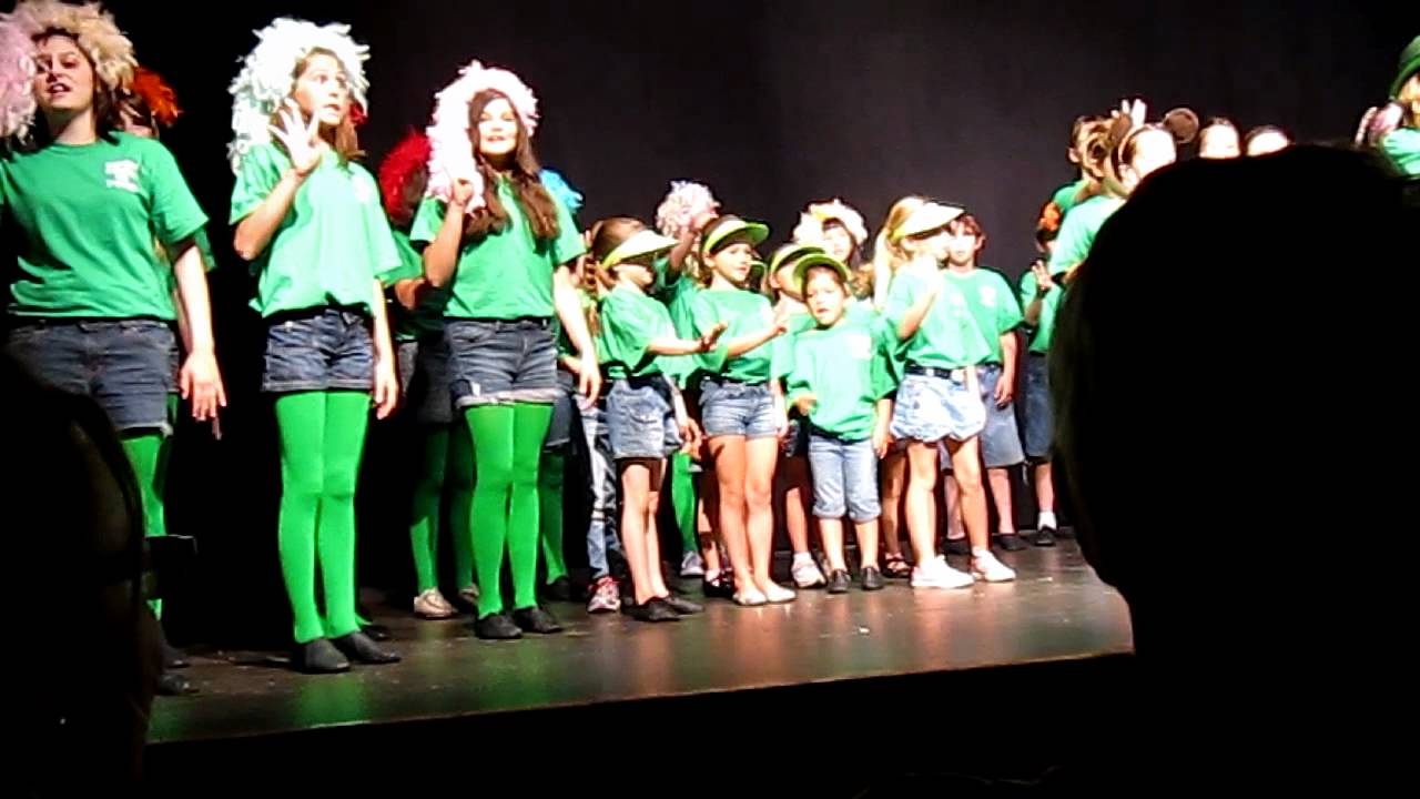 2011 07 AV Frog & Toad bathing suit - YouTube