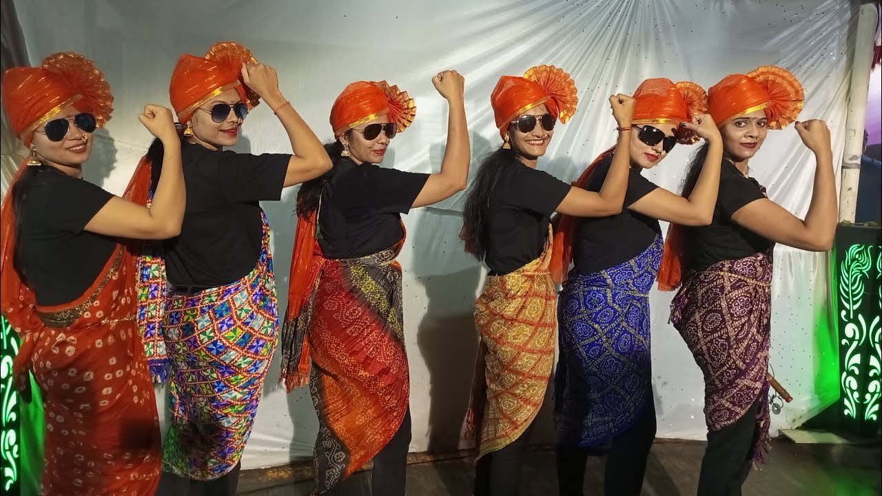 Aali Thumkat Naar & Chabidar Chabi | Indo-western Ladies Group Dance ...