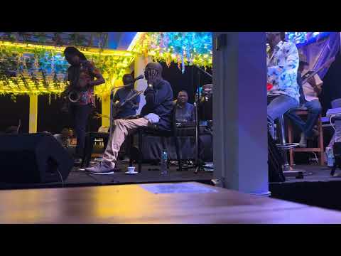 Omar Pene - Loutax dou wax sokhlame (Cop21) - YouTube