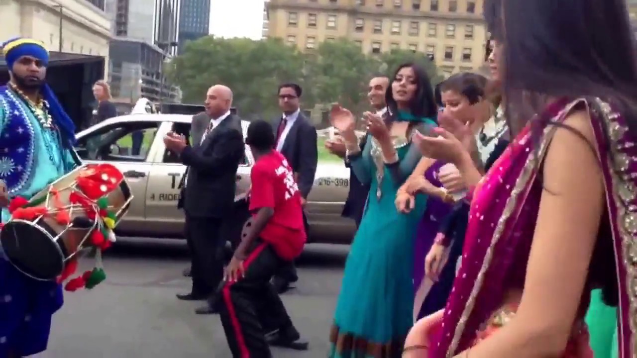 Marriage dance | Black guy starts dancing at indian marriage | Dance ...