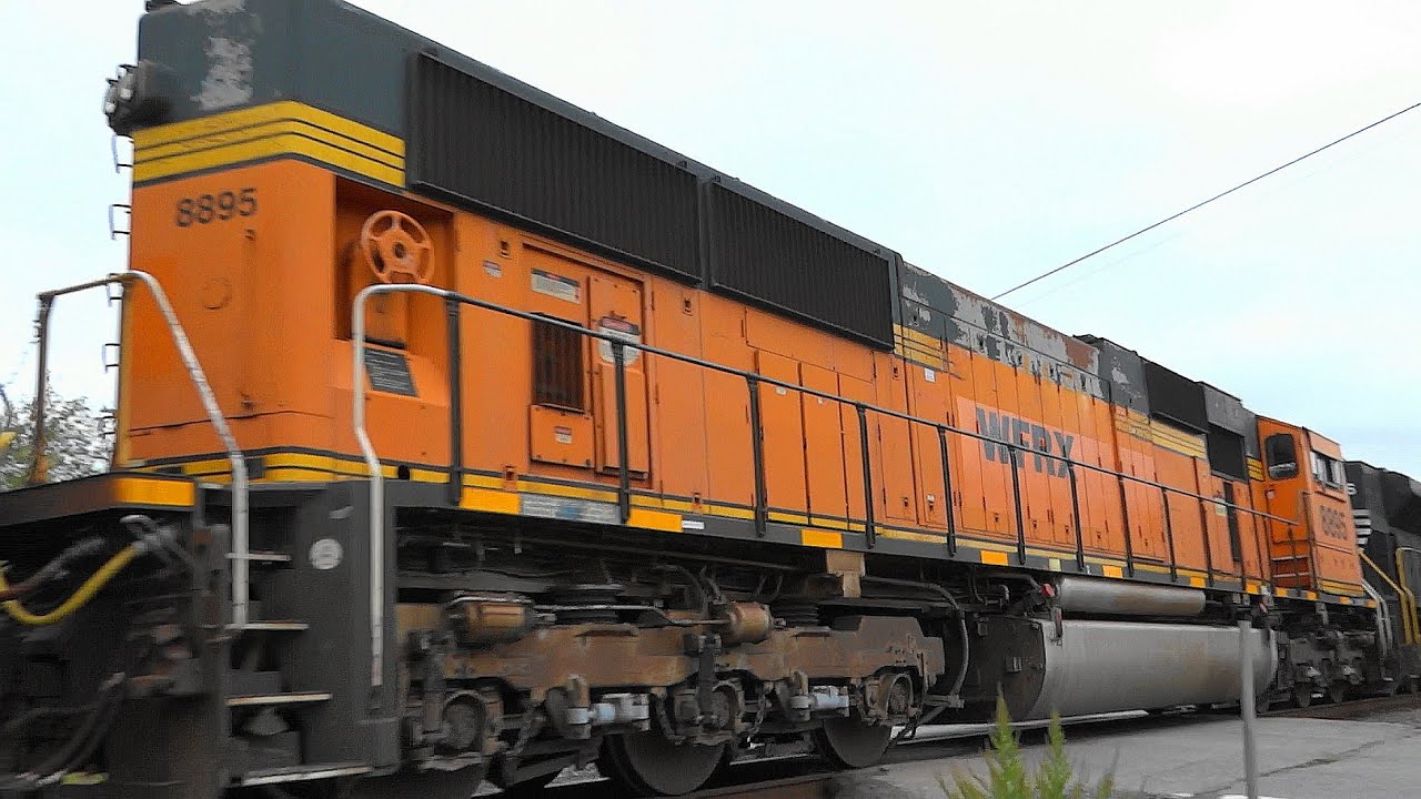🐴 WFRX Lease Engine on Norfolk Southern Train 🐄 - YouTube