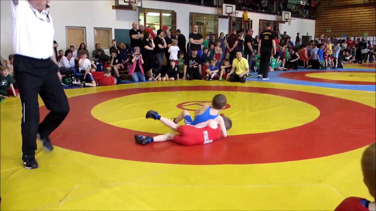 Ringen, youth wrestling Kolonko - Tewellis - YouTube