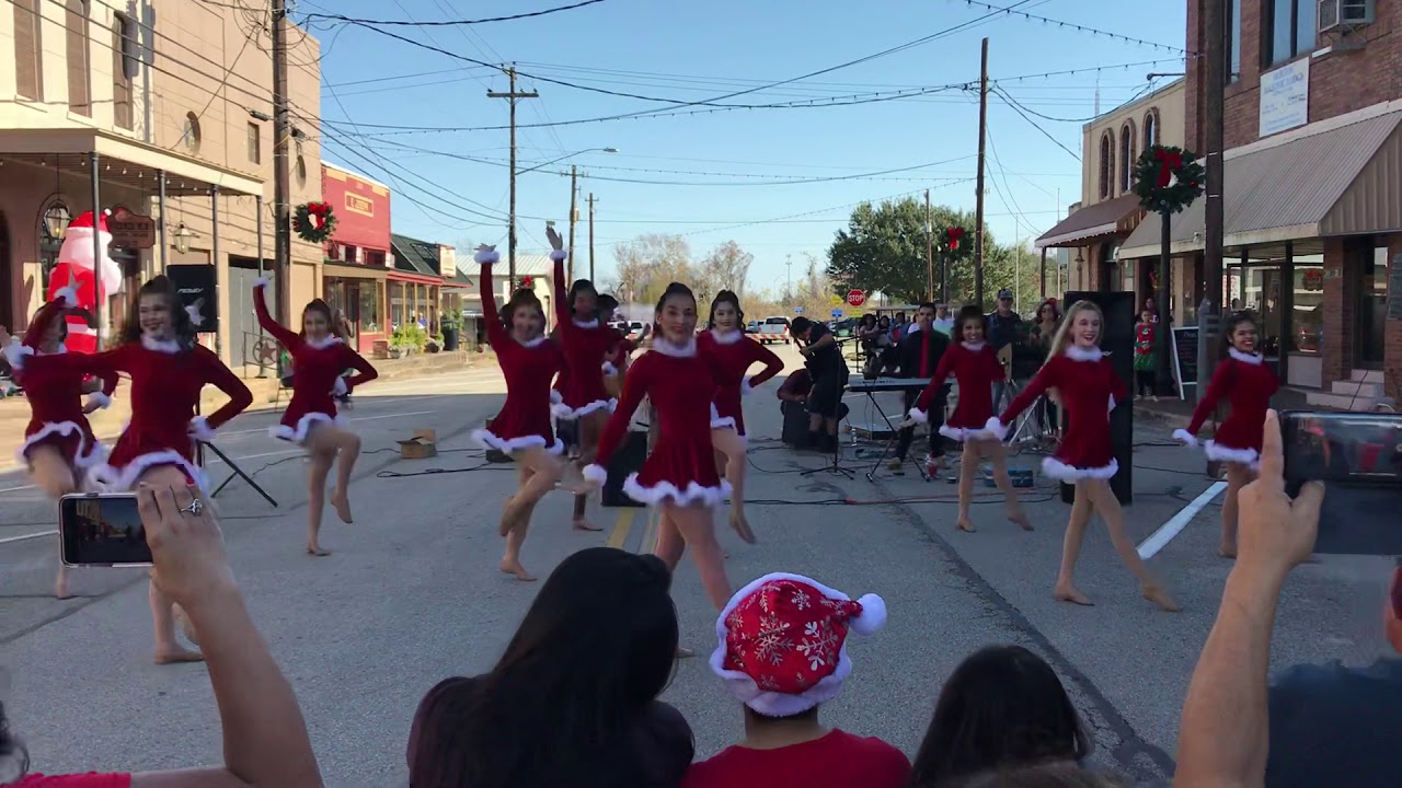 Miracle on Morton St 2018 Rangerette Kick Ensemble - YouTube