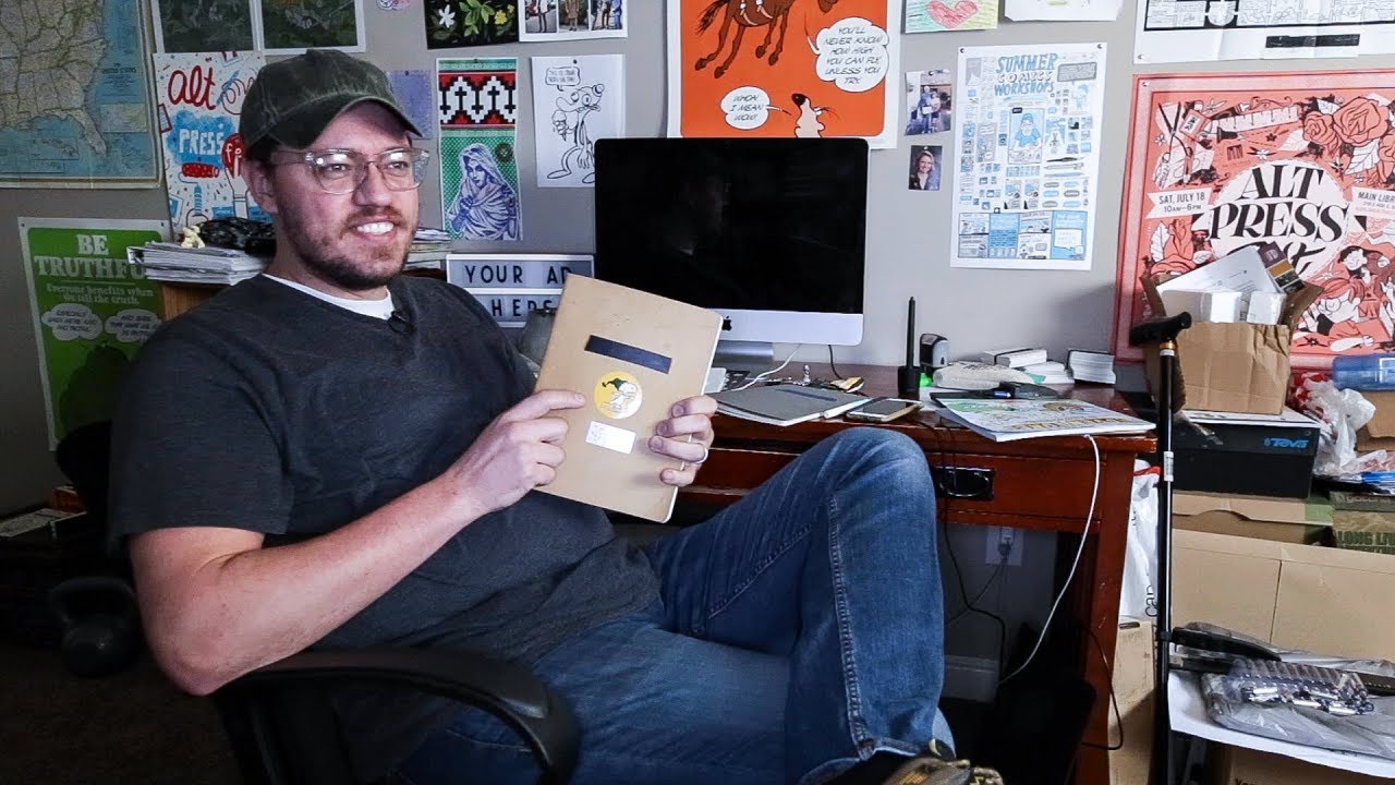 Comic Artist Jess Smart Smiley - YouTube