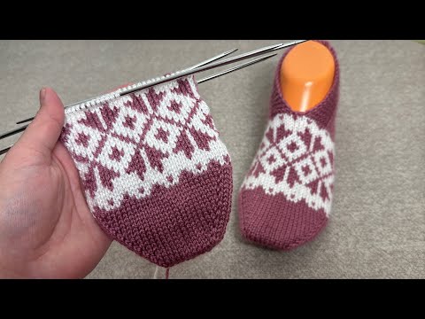 İki renkli beş şiş patik modeli 🦋Kilim desenli patik modeli 