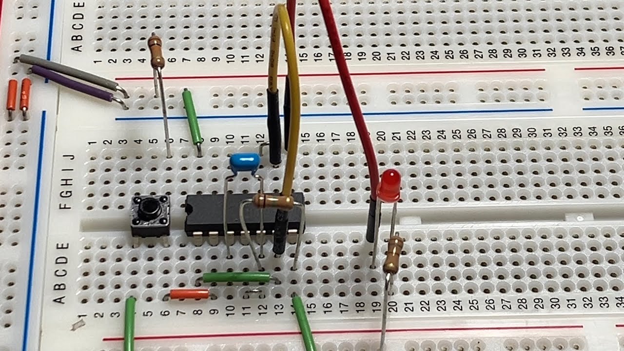 Building a monostable (one shot) timer with NAND gates - YouTube
