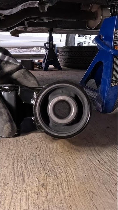 Como cambiar buje trasero spark clasico / beat de horquilla - YouTube