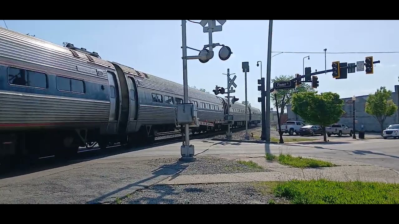 Amtrak Northeast Regional Train 141 Race's Eastbound through Suffolk, Va. - YouTube