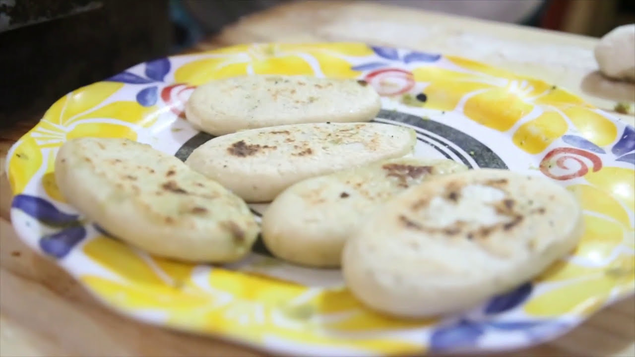 😋 ¿Tlayoyos o Tayoyos?| Gastronomía Mexicana que debes conocer - YouTube