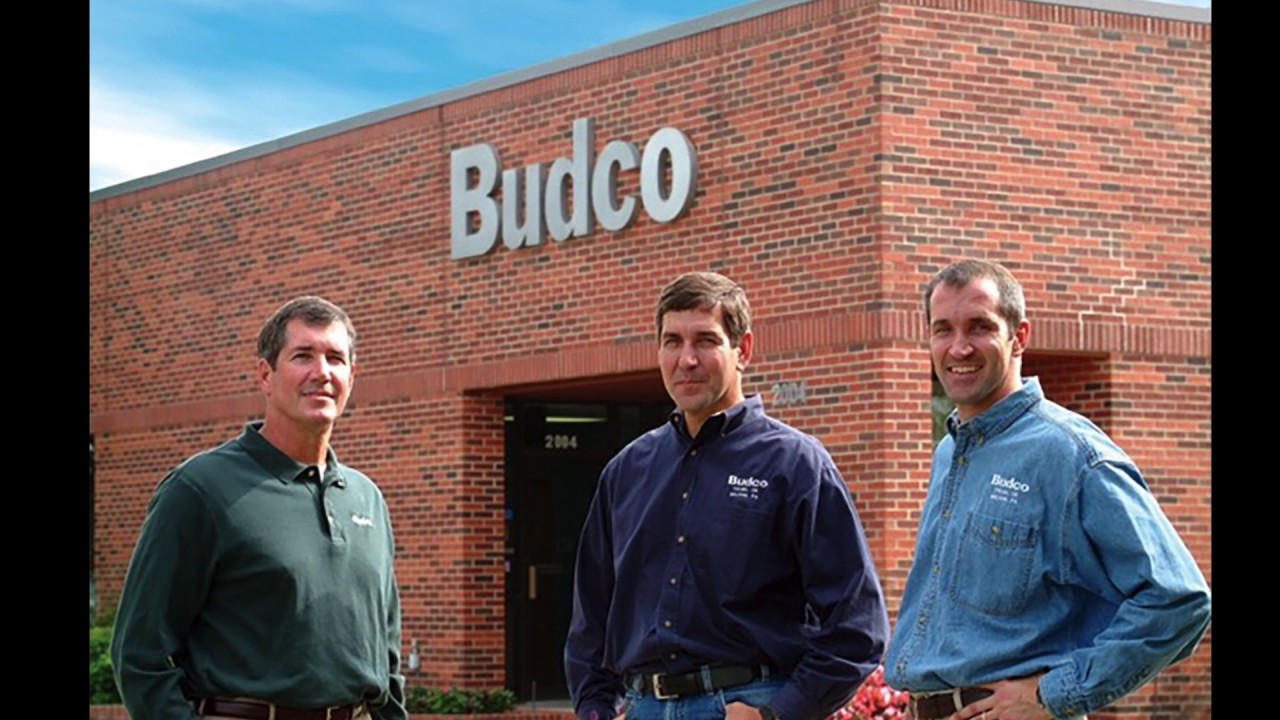 Budco's Story mus - YouTube