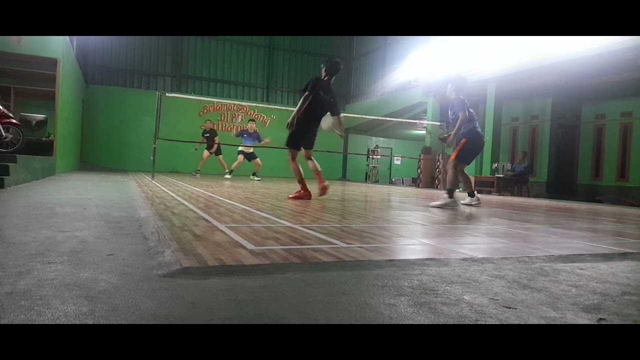 Kok spin 🏸 / Gege-Aldi vs Babang-Randi - YouTube