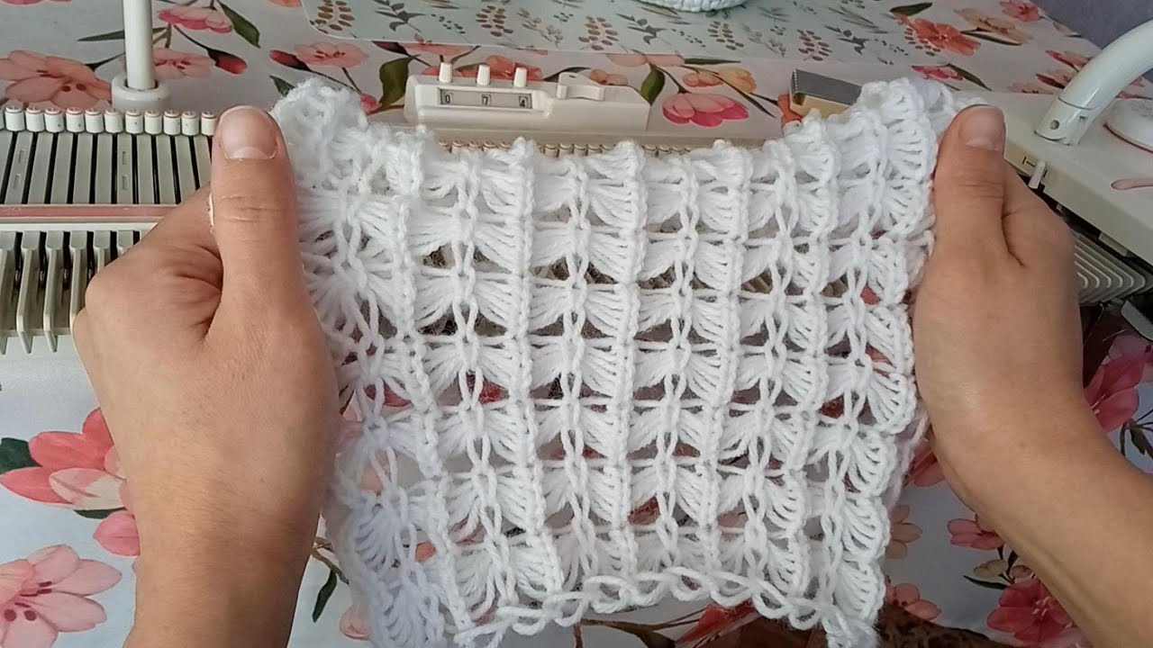 Beautiful easy openwork, lace pattern on a knitting machine #knittingpattern #knittingmachine ...
