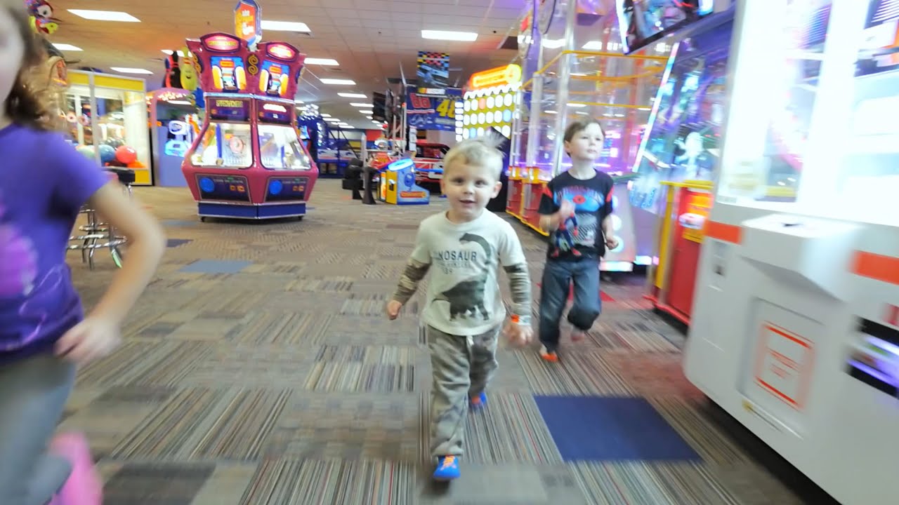 Knuckleheads - Where Kids Have Fun! - YouTube