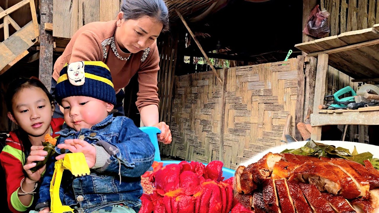 single mother.cooking rice with wild fruits.joy of small family - YouTube