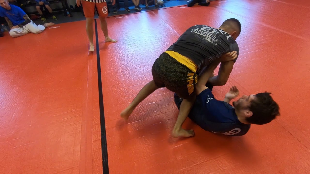 Alex Hodi VS Matt Shaffer - YouTube