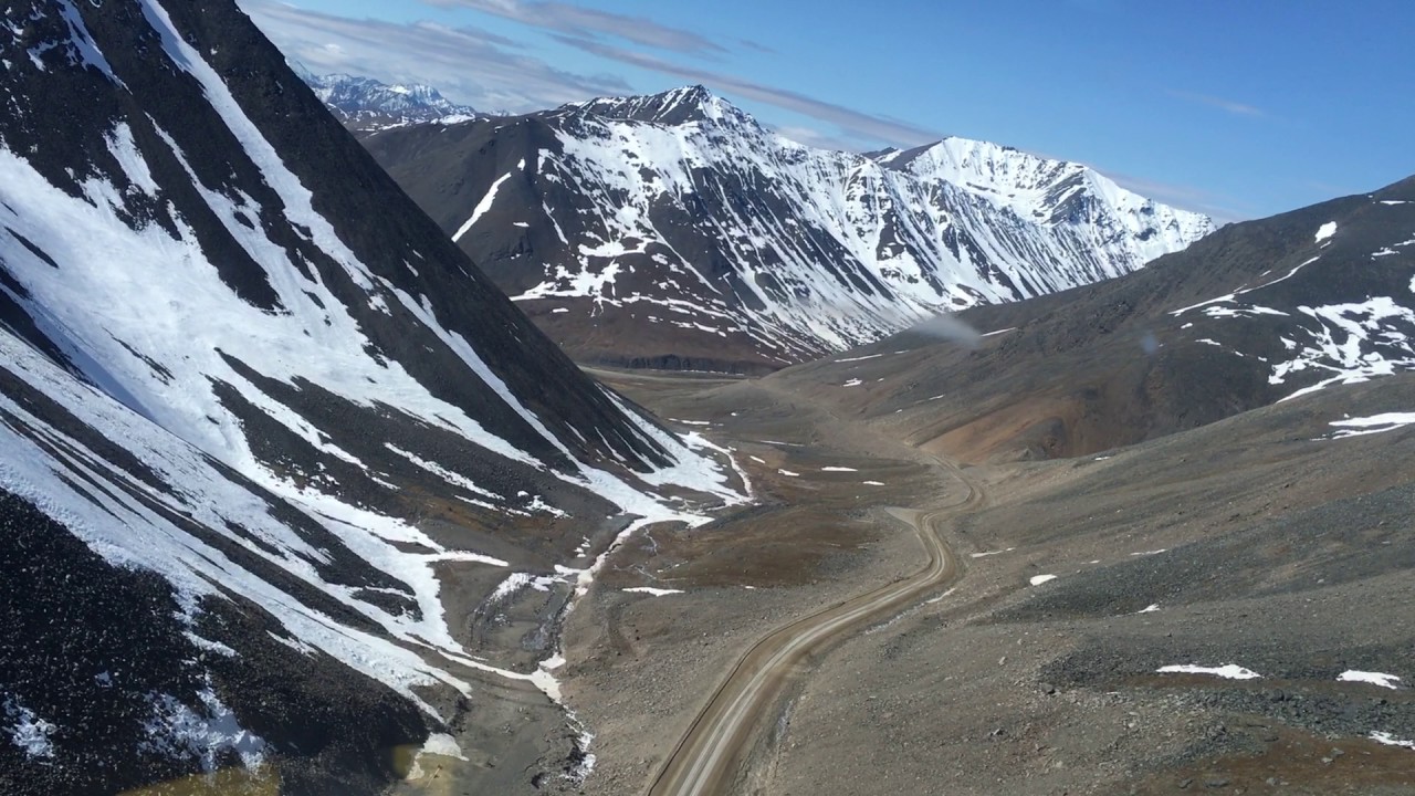Flying through Atigun Pass, Alaska - YouTube