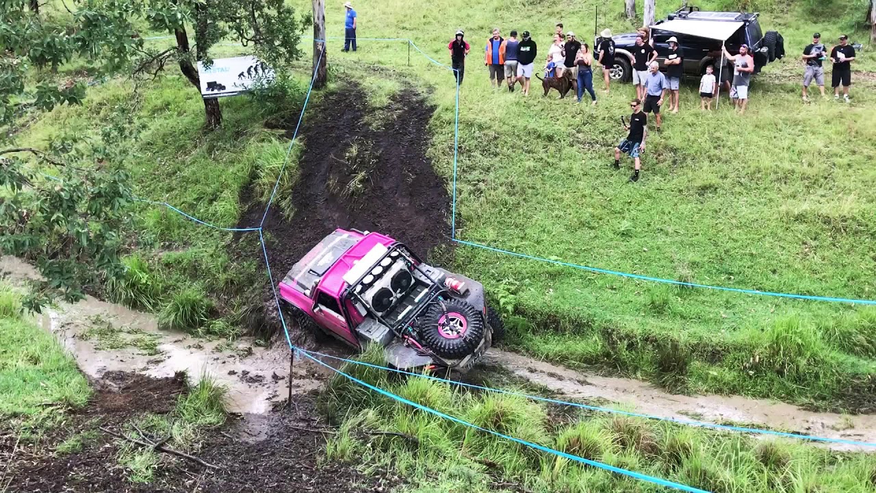 Pink Truck Racing @ SSS Winch Challenge - YouTube